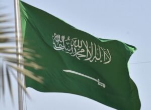 Saudi Arabia gives foreign workers 60-day grace period to change jobs ...